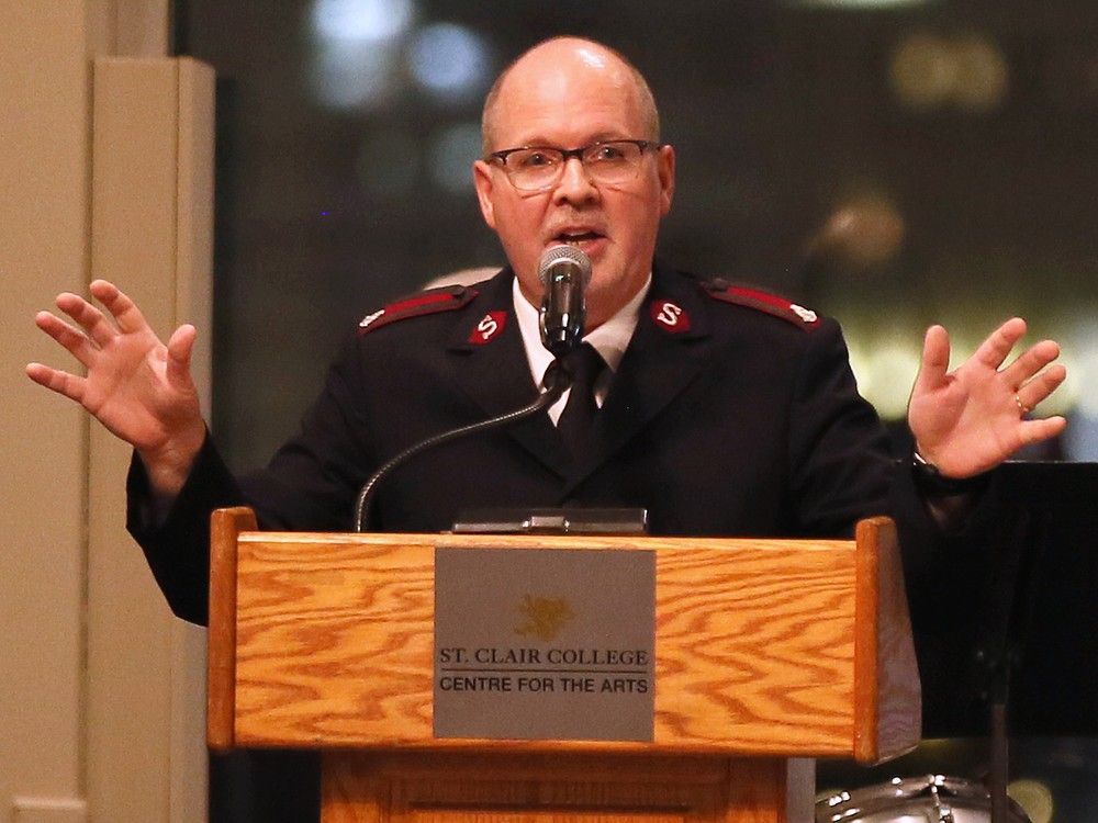 Salvation Army hosts community Christmas dinner | Windsor Star