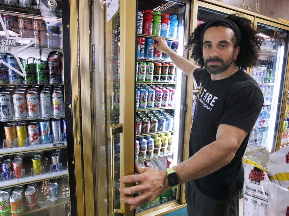 Windsor convenience store owners applaud plan to expand alcohol sales ...