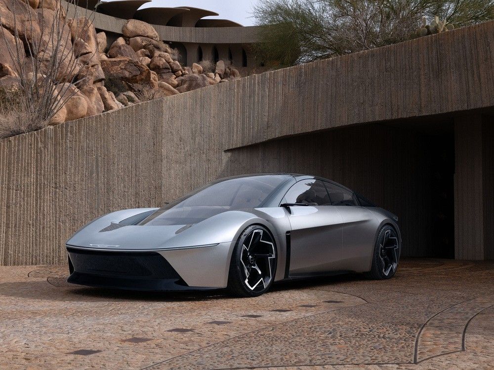 Chrysler unveils vision of its future with ‘stunning’ Halcyon car ...