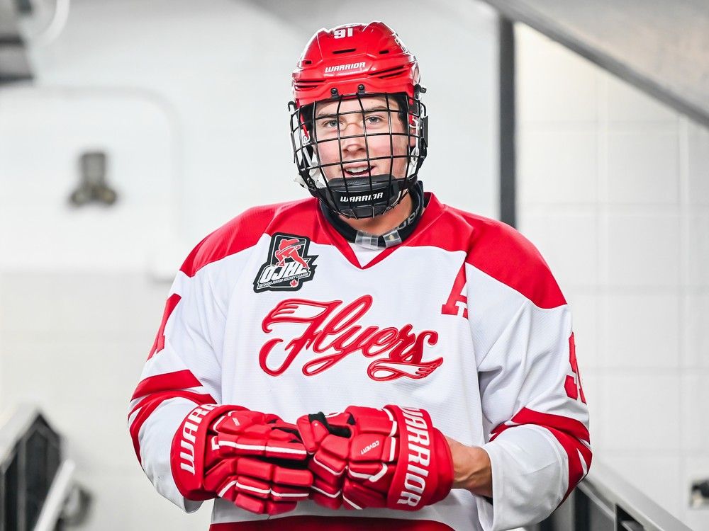 Windsor Lancers men’s hockey team has put together a bit of a reunion ...