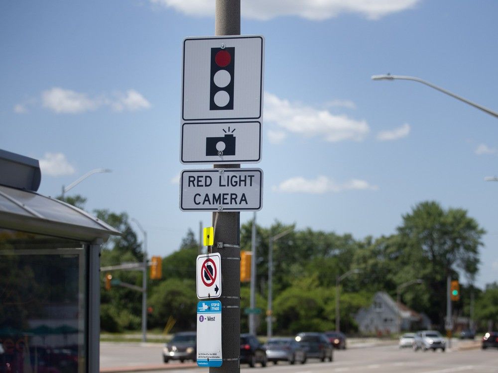 Red light cameras: Windsor doubles down on traffic enforcement ...