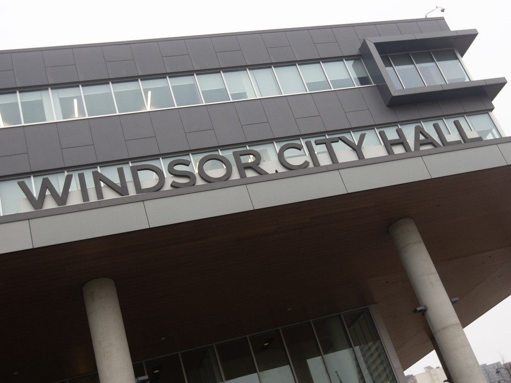 LIVE: Windsor council lifts heritage protection from Roseland parking ...