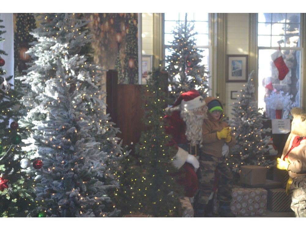 Christmas arrived Saturday at Canada's 'Most Southern Santa Village ...