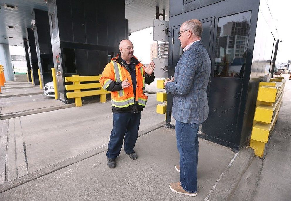 Cross border traffic plunges amid trade war, except at Windsor tunnel ...