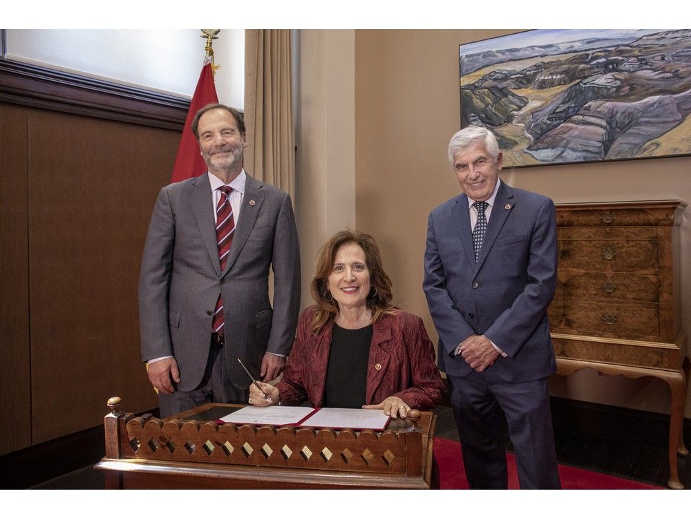 Windsor political veteran Sandra Pupatello sworn into Canadian Senate ...