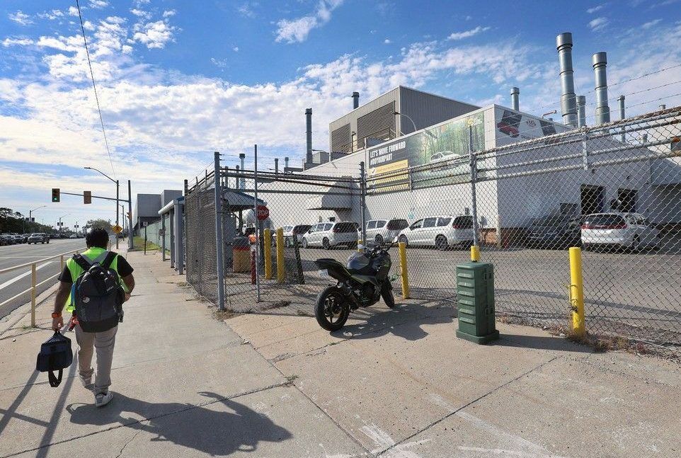 ‘Extremely important' for Windsor — Stellantis begins quietly hiring ...