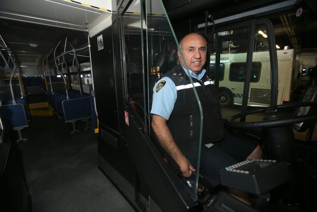 Safety shields outfitted to first city buses | Winnipeg Sun