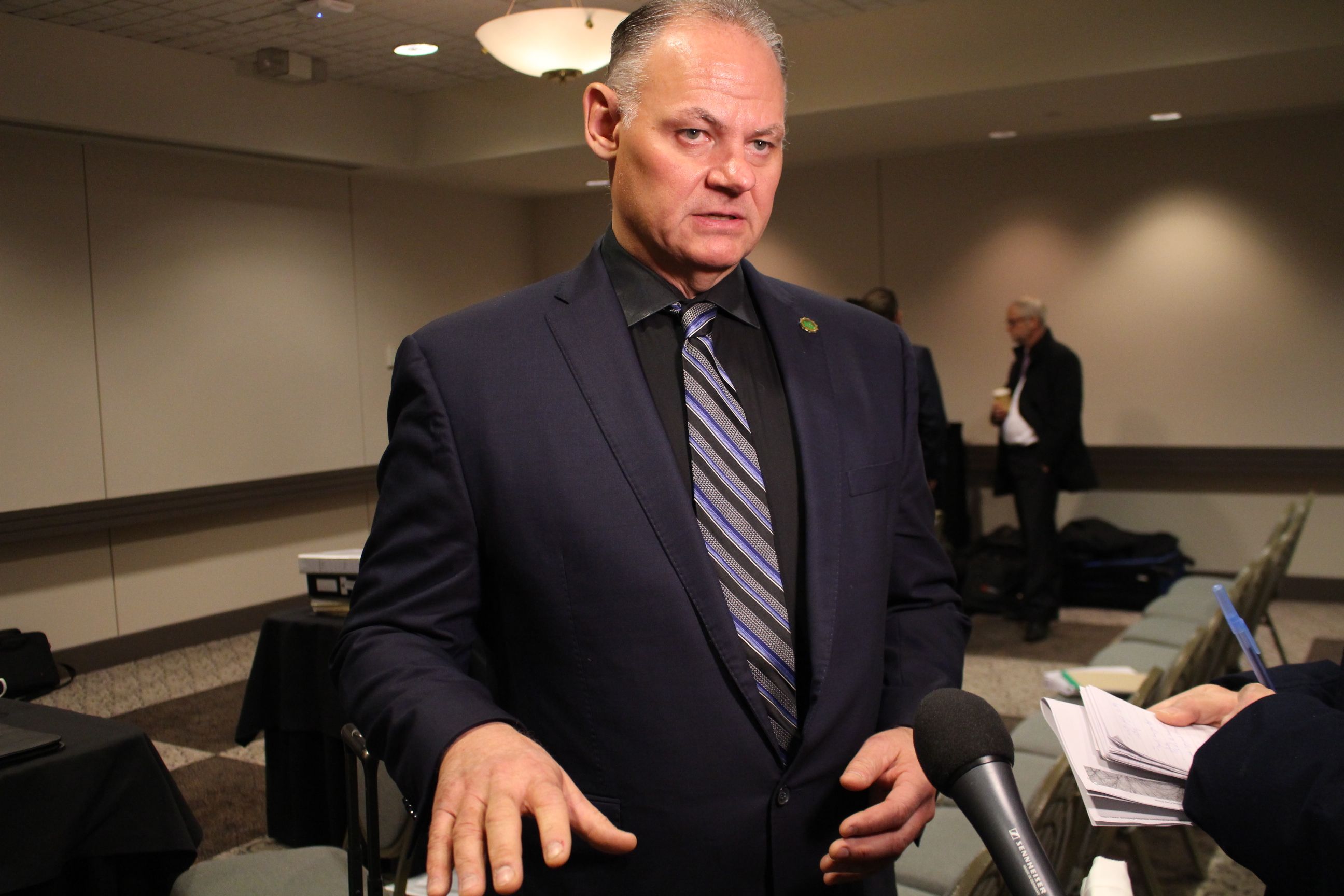 Arbitrator sides with police, orders City's pension changes reversed ...