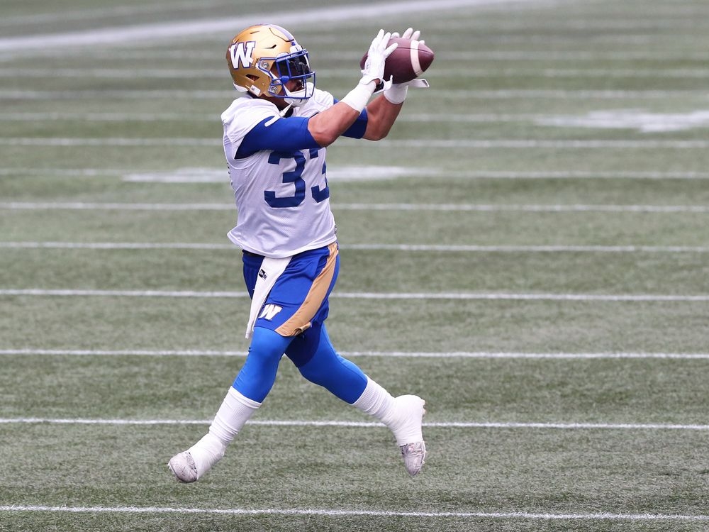 'He's the heartbeat of our team': Bombers' Harris on track for West Final | Winnipeg Sun