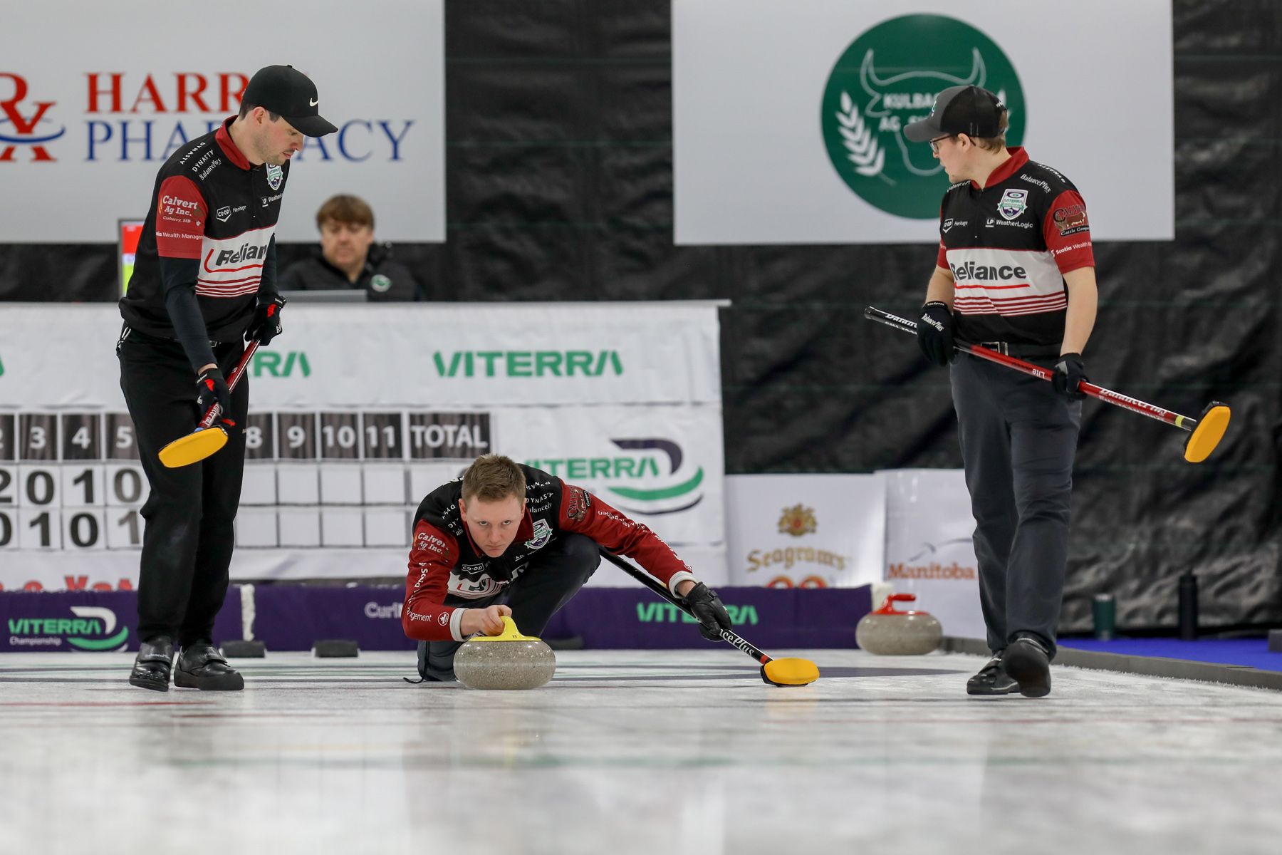 Dunstone to face Carruthers in heavyweight MB men’s curling final ...