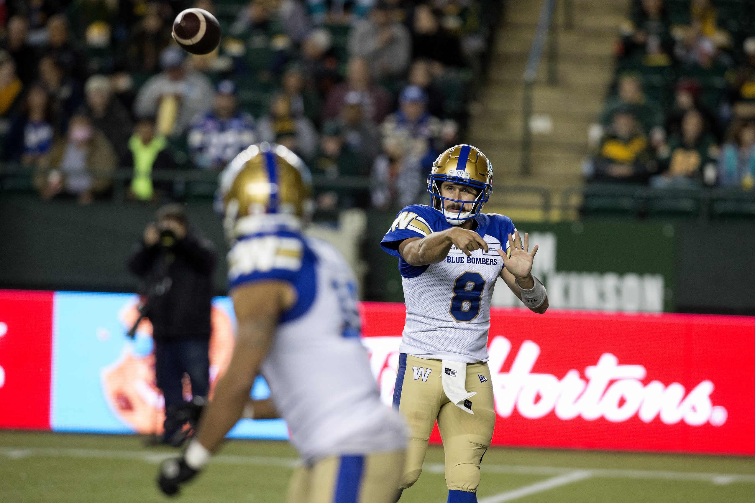 Bombers QB Zach Collaros eyes receiver situation as free agency looms | Winnipeg Sun
