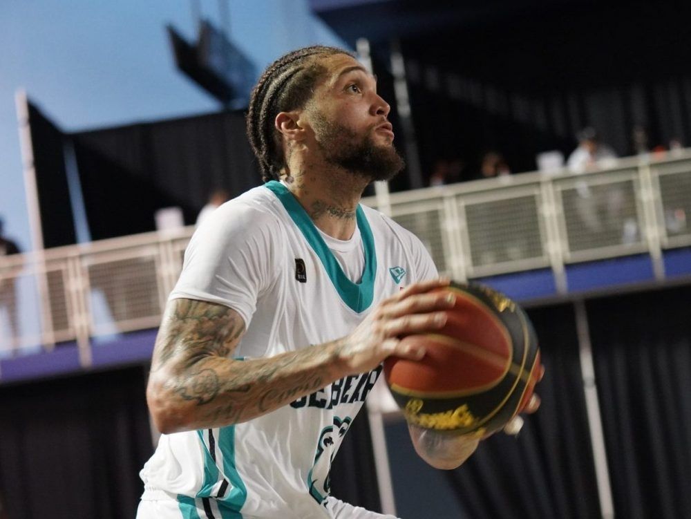 Another 30-point night from Teddy Allen in Winnipeg win over Vancouver ...