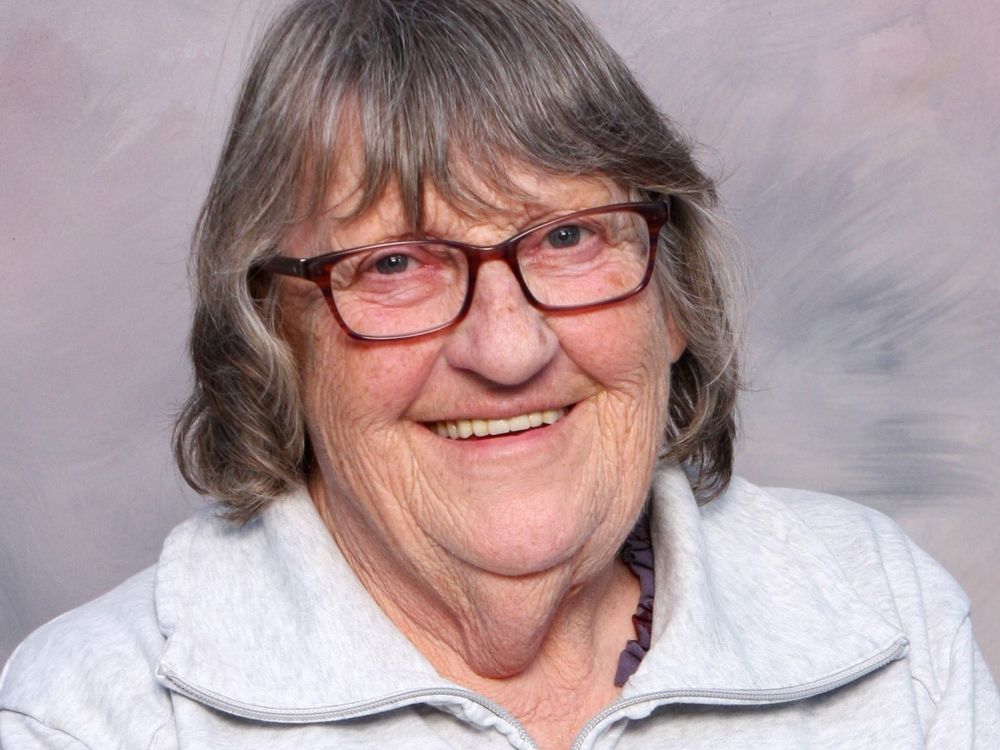 Mother of Manitoba peacekeeper killed in Bosnia is Silver Cross Mother ...