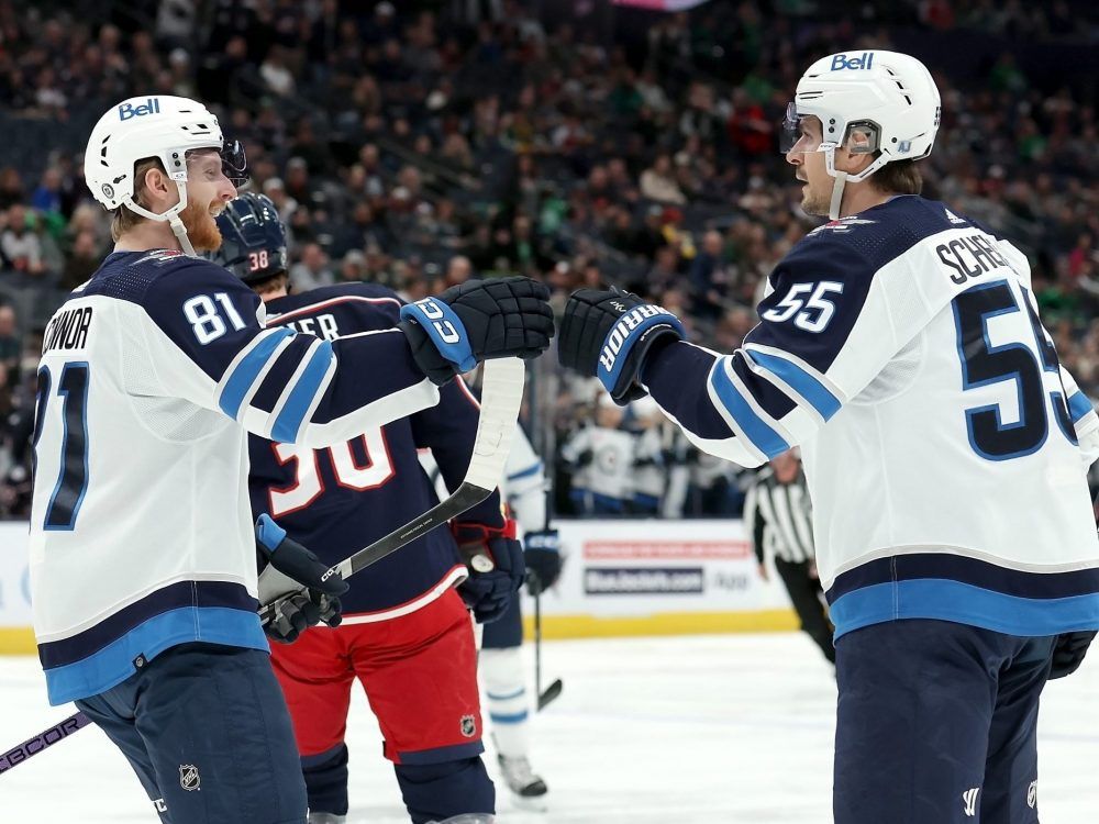 JETS NOTEBOOK: Bowness goes back to Connor, Scheifele; Lowry hits 700 ...