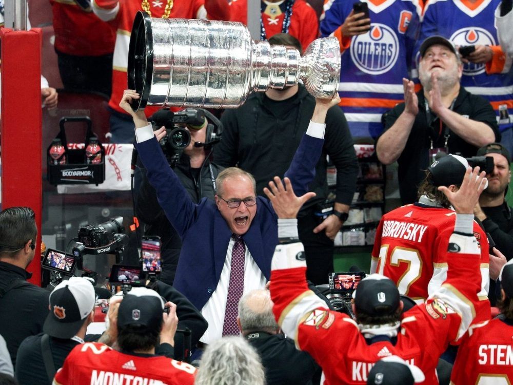 Paul Maurice gives nod to Jets before lifting Stanley Cup | Winnipeg Sun