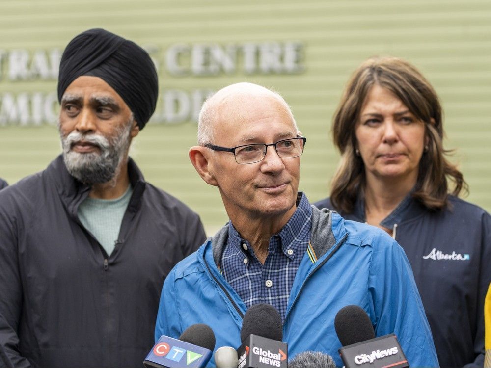 Jasper mayor finds home razed by fire during townsite tour | Winnipeg Sun