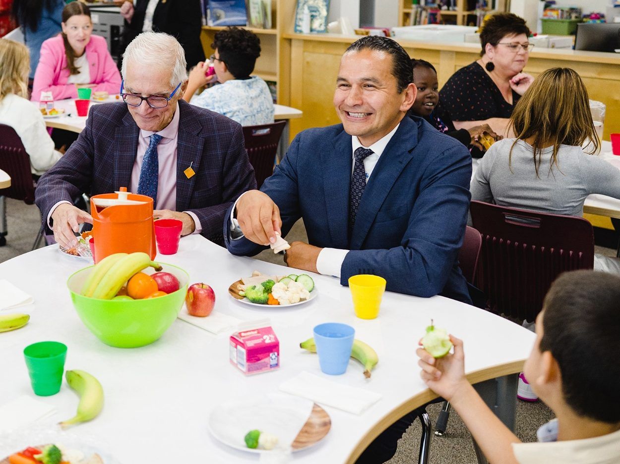 Manitoba launches universal school nutrition program | Winnipeg Sun