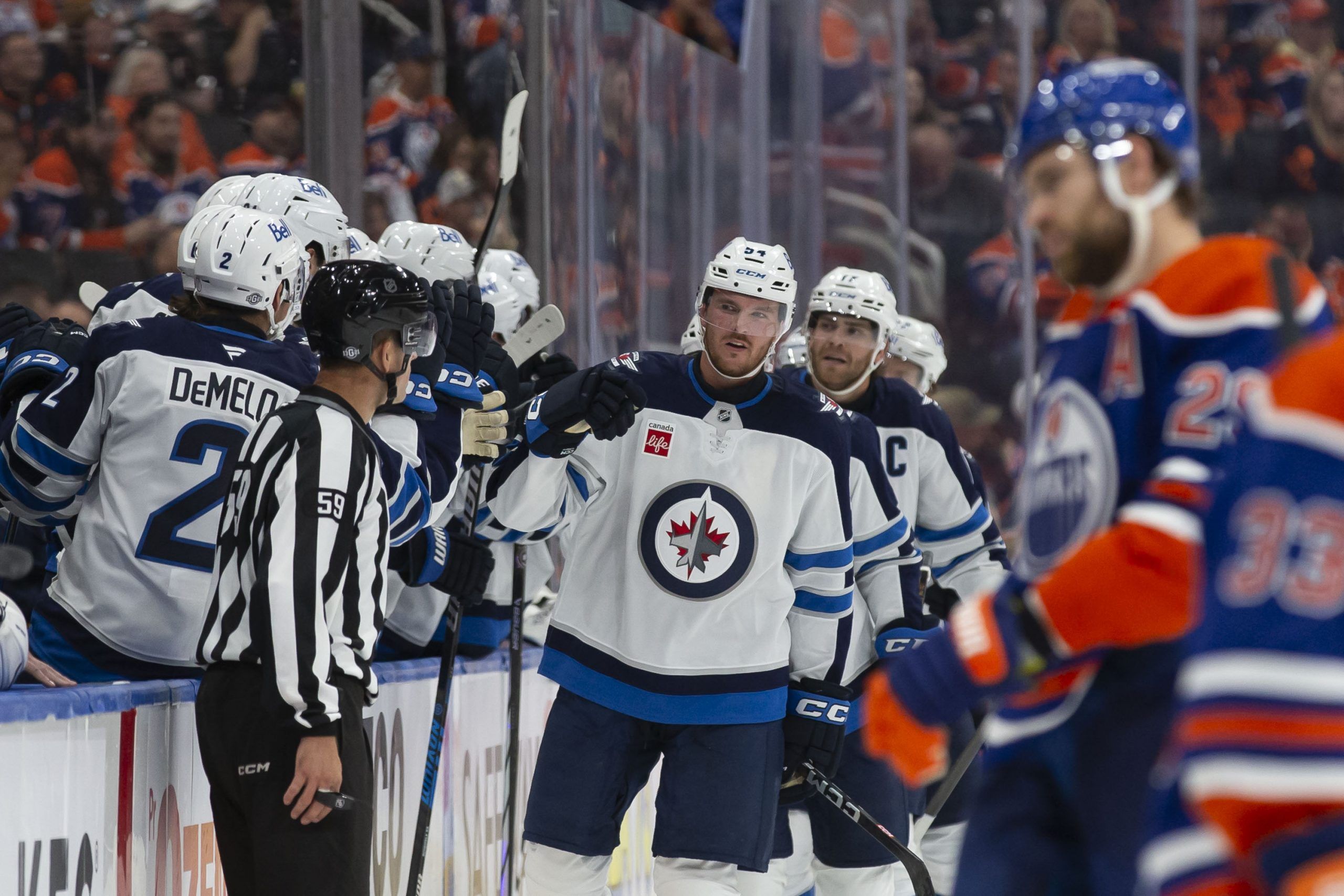 Winnipeg Jets lose top-four defenceman for tilt against Islanders ...