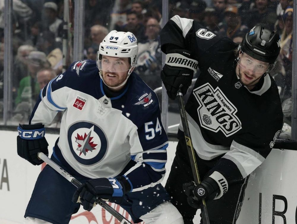 Jets' Dylan Samberg has broken wrist, out six to eight weeks | Winnipeg Sun